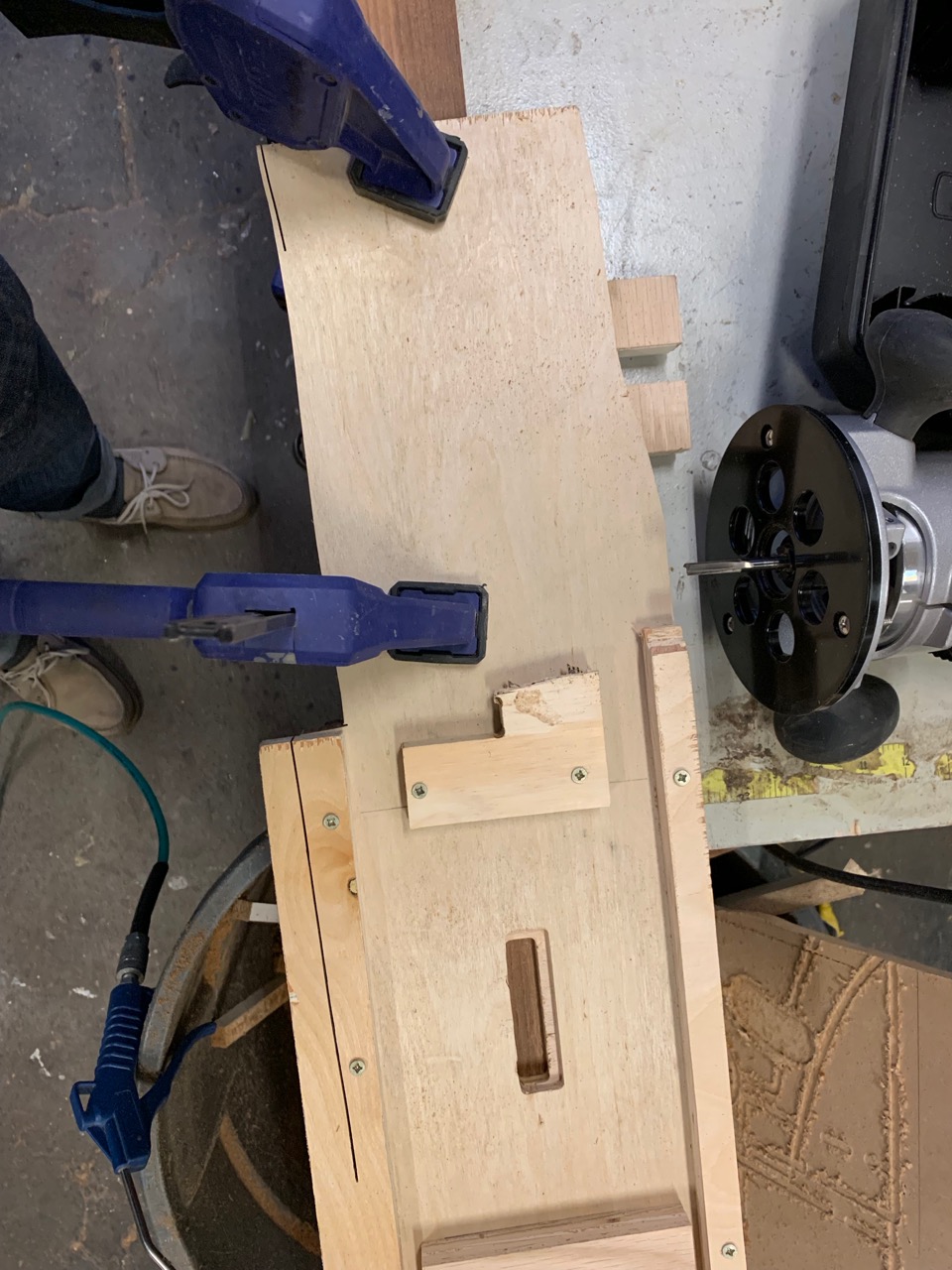 Teak trim for interior panels – "Bold Flight"